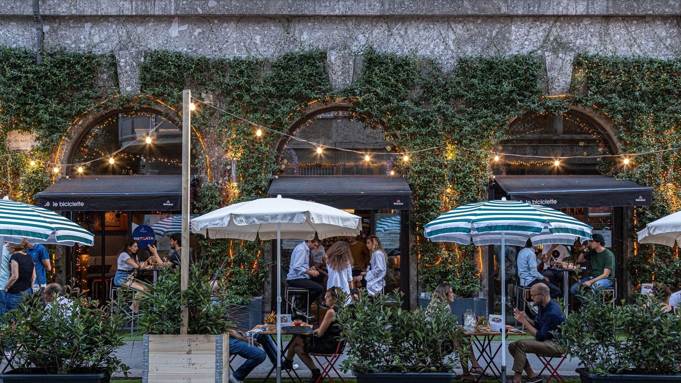 Milano, i migliori locali per un aperitivo all'aperto - Agrodolce