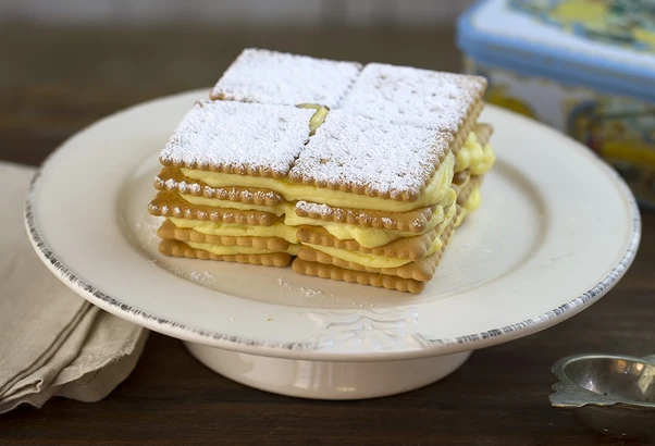Torta Smarties: ingredienti e preparazione, video ricetta | Agrodolce