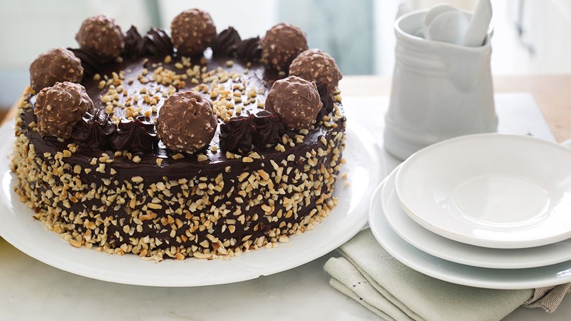 Torta Ferrero Rocher: la ricetta passo dopo passo | Agrodolce