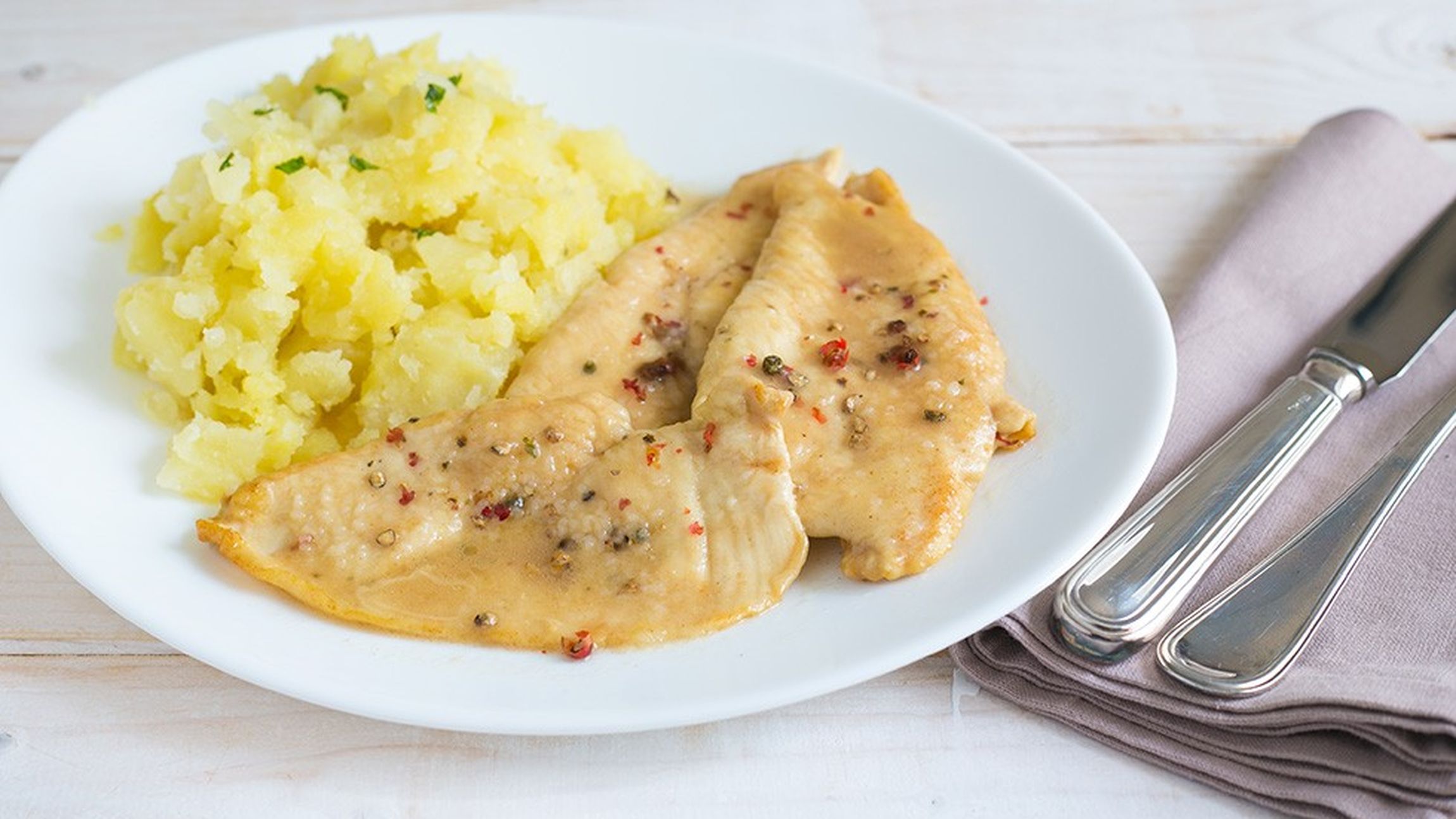 Scaloppine di pollo al pepe: ricetta | Agrodolce